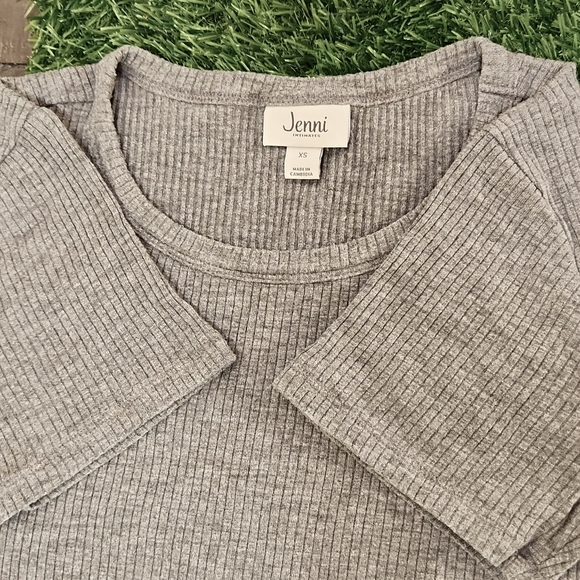 Jenni | Tops | Jenni Gray Tshirt Xs | Poshmark